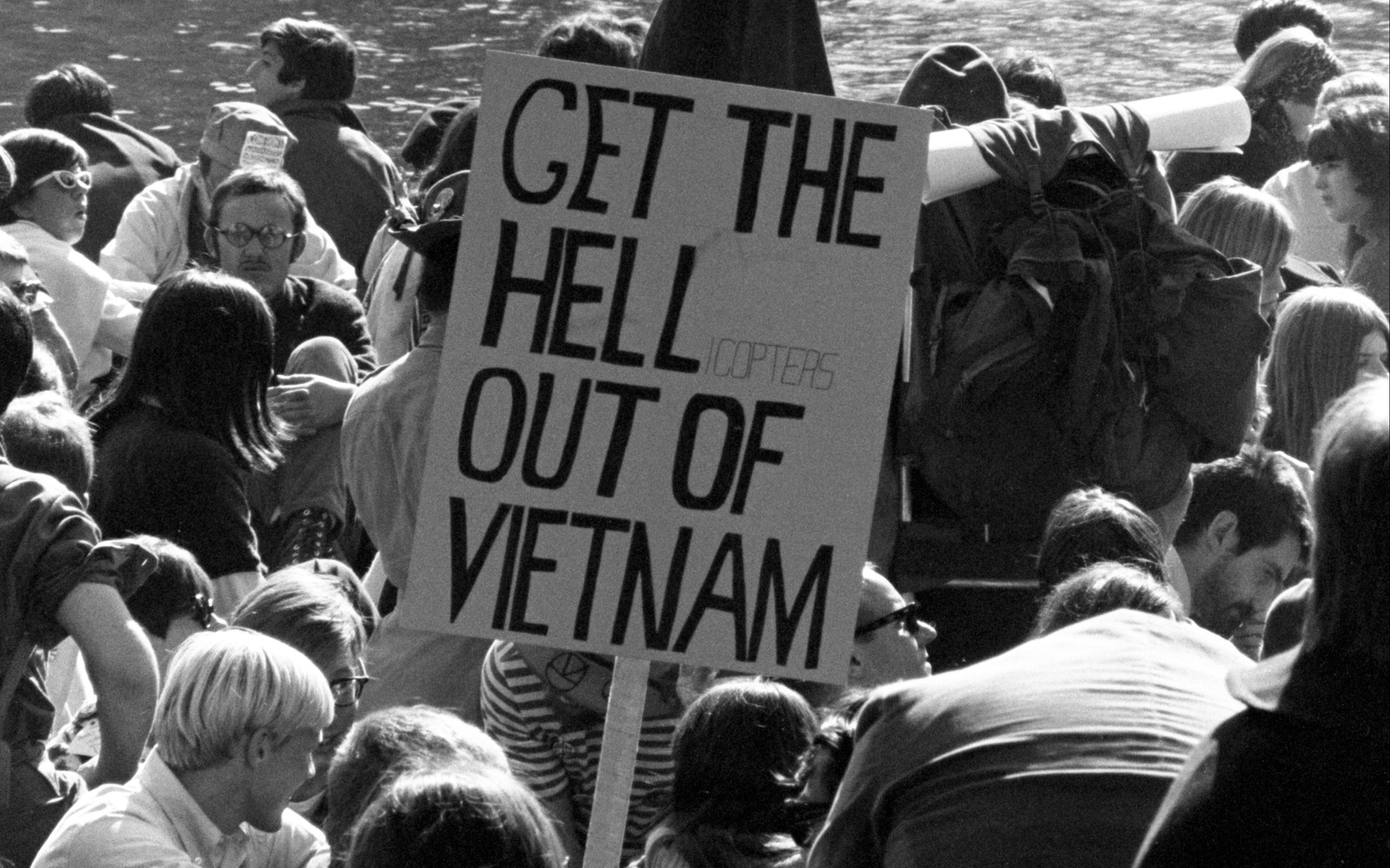 Photo - LBJ and Vietnam - LBJ Library