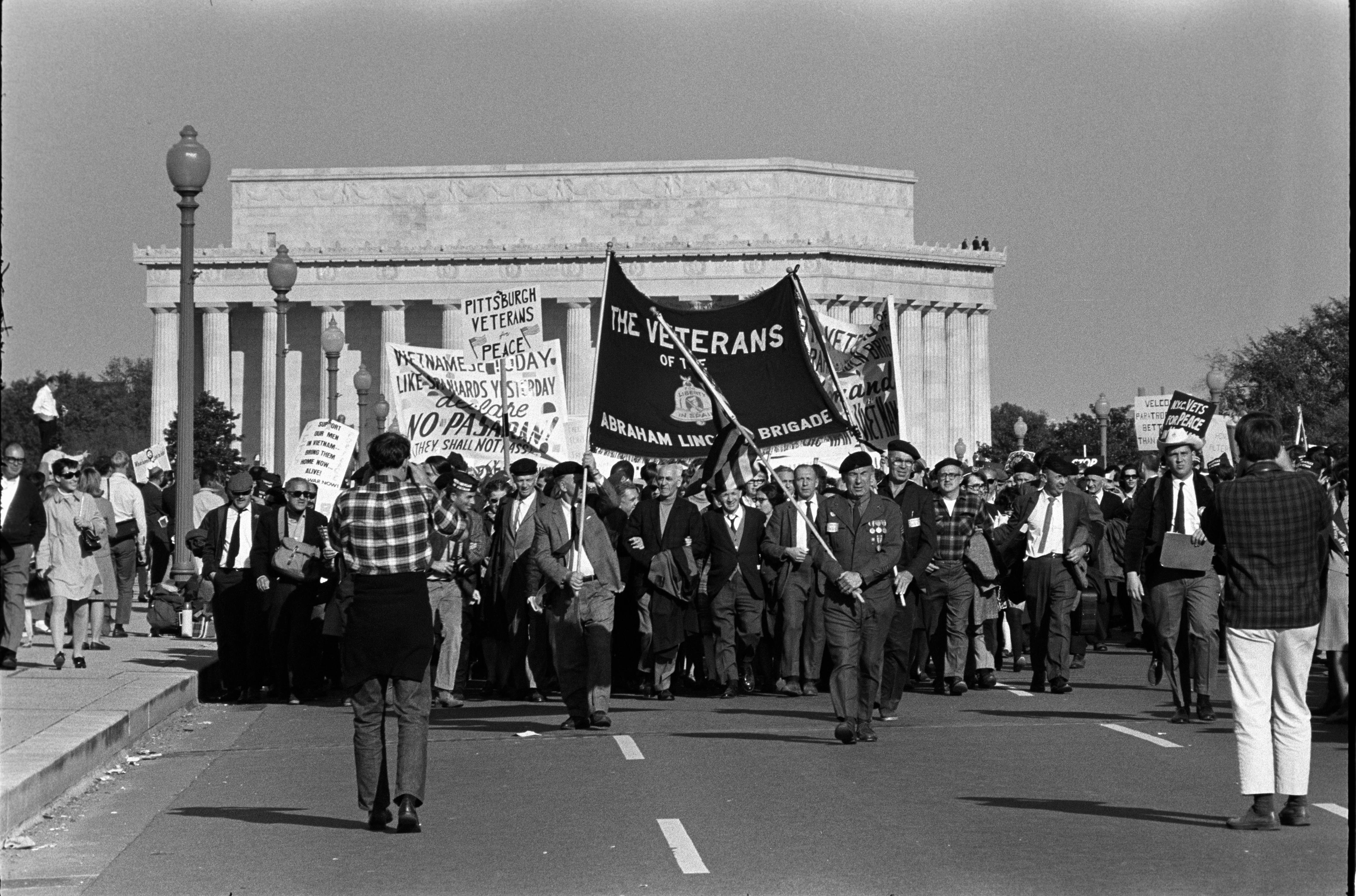 Photo - LBJ and Vietnam - LBJ Library