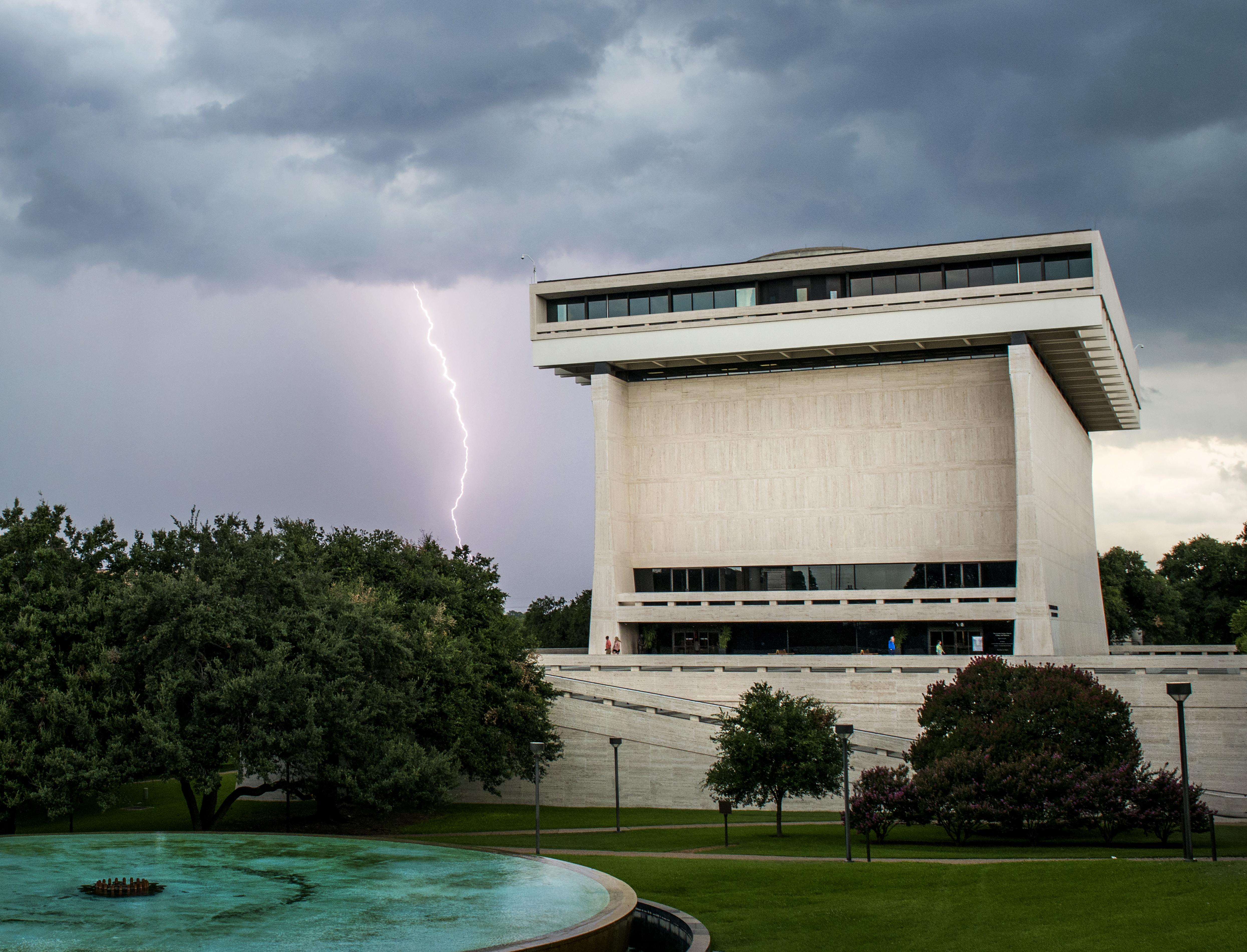 Photo - Exterior Library Photos - LBJ Library