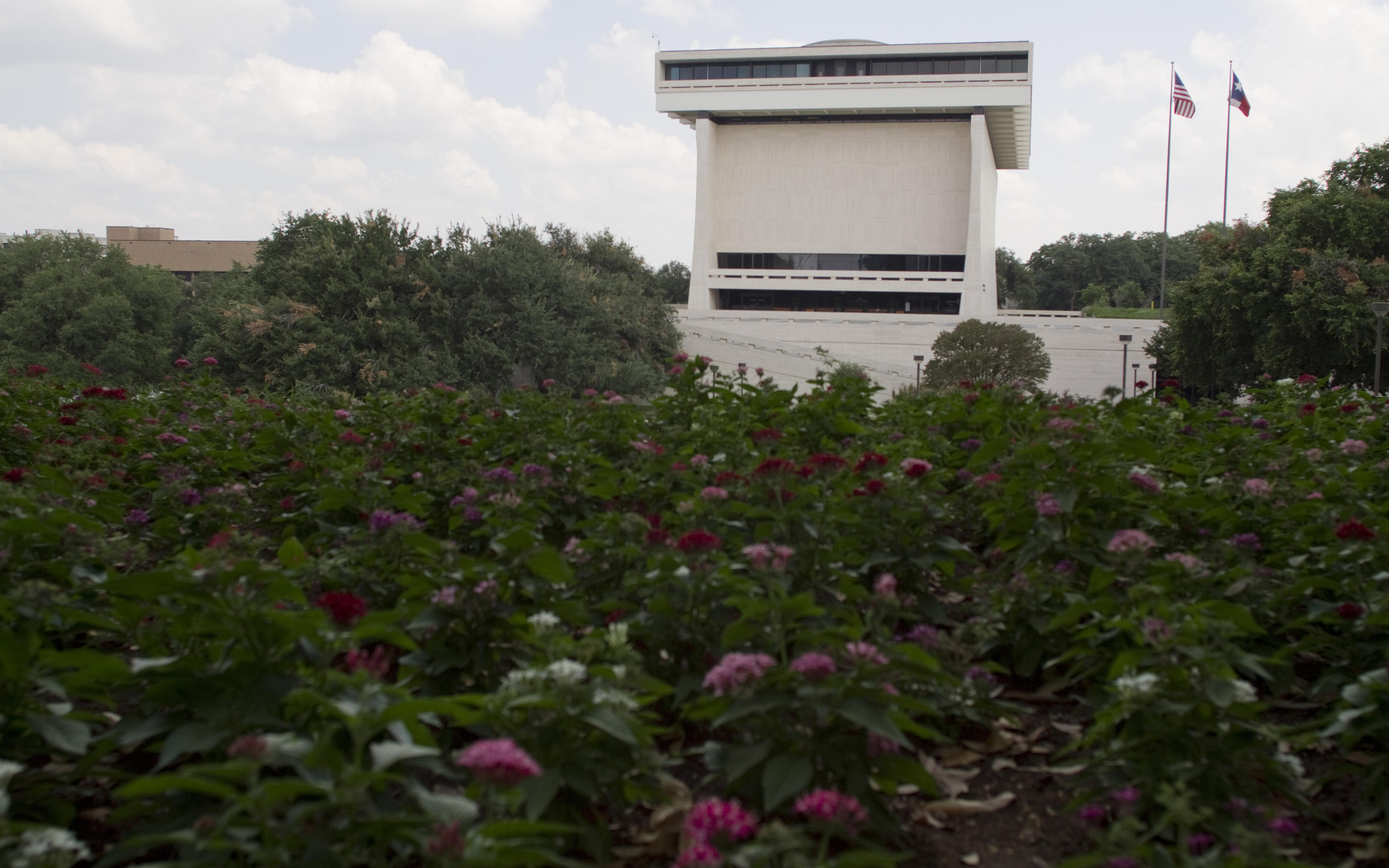 Photo - Exterior Library Photos - LBJ Library