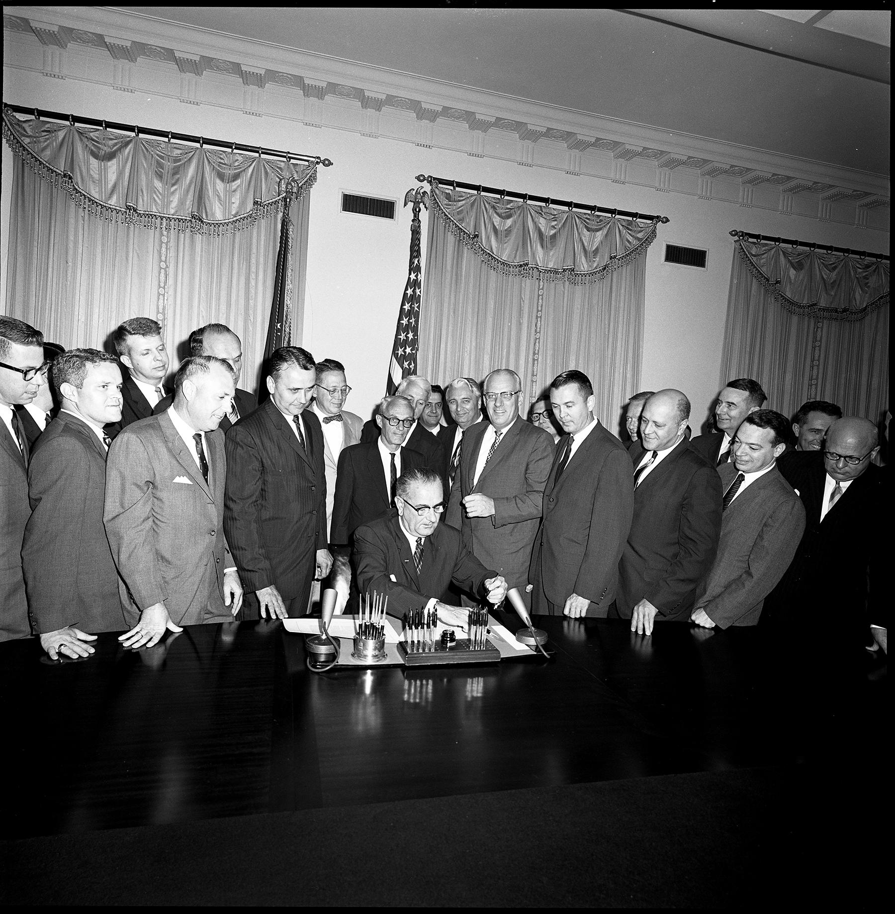 Text - Remarks Upon Signing the Urban Mass Transportation Act, July 9 ...